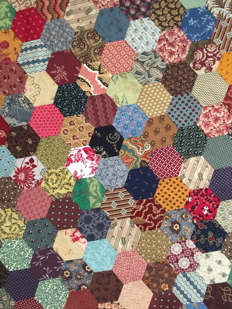 Hand Pieced Hexi Quilt | KatyQuilts