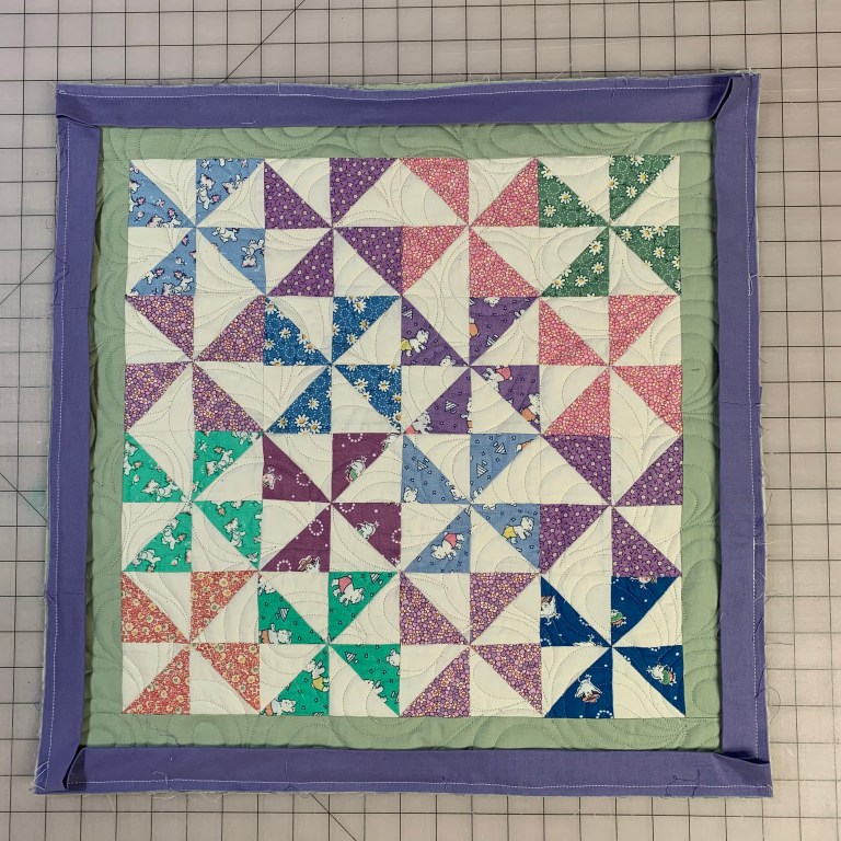 Pinwheel Pillow | KatyQuilts