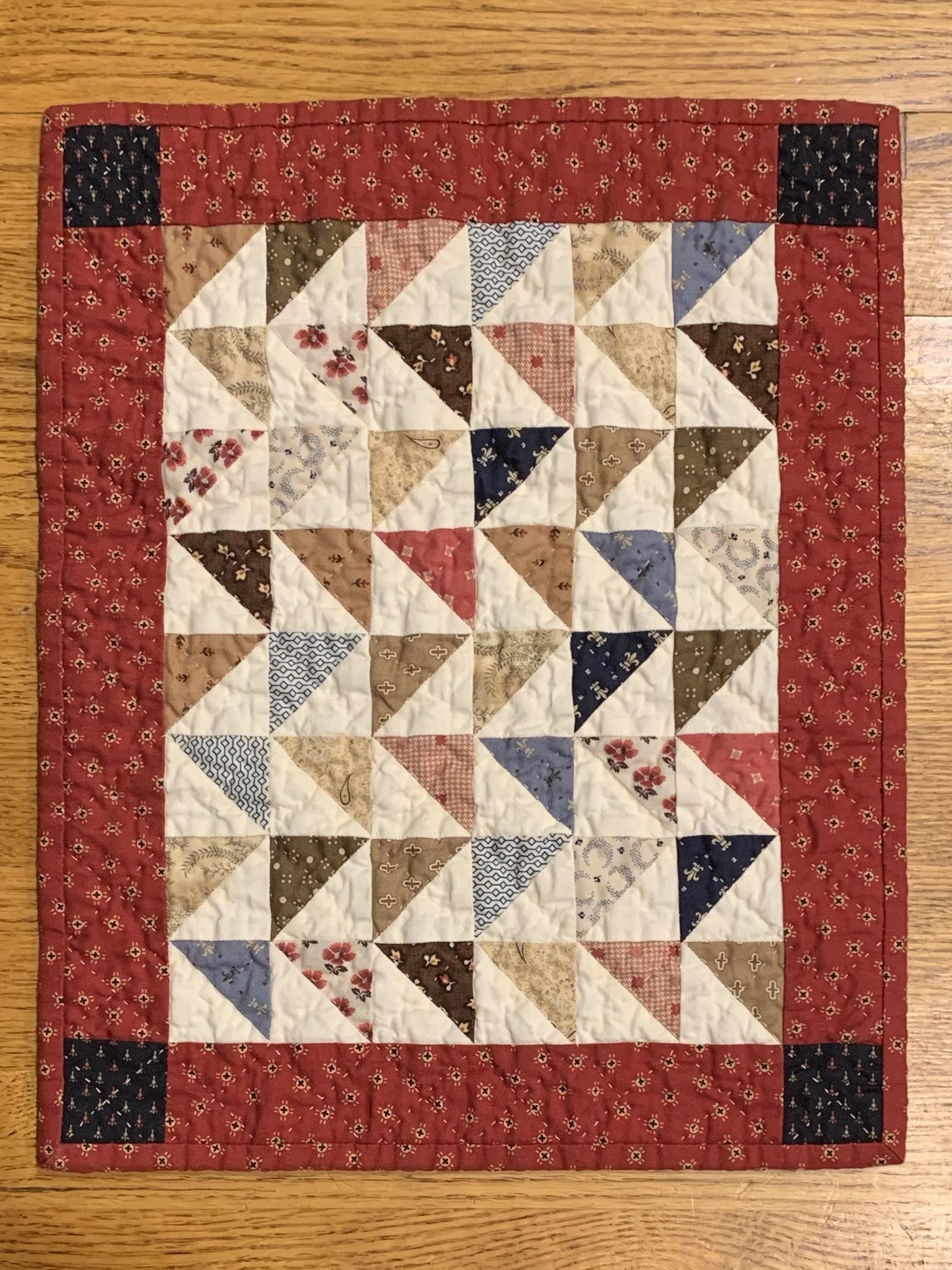 Finish It Up Friday ~ Triangle Mini | KatyQuilts